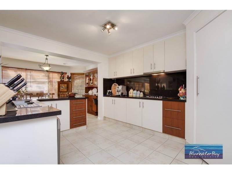 11 Chadacre Place, Mornington, Vic 3931 - Property Details