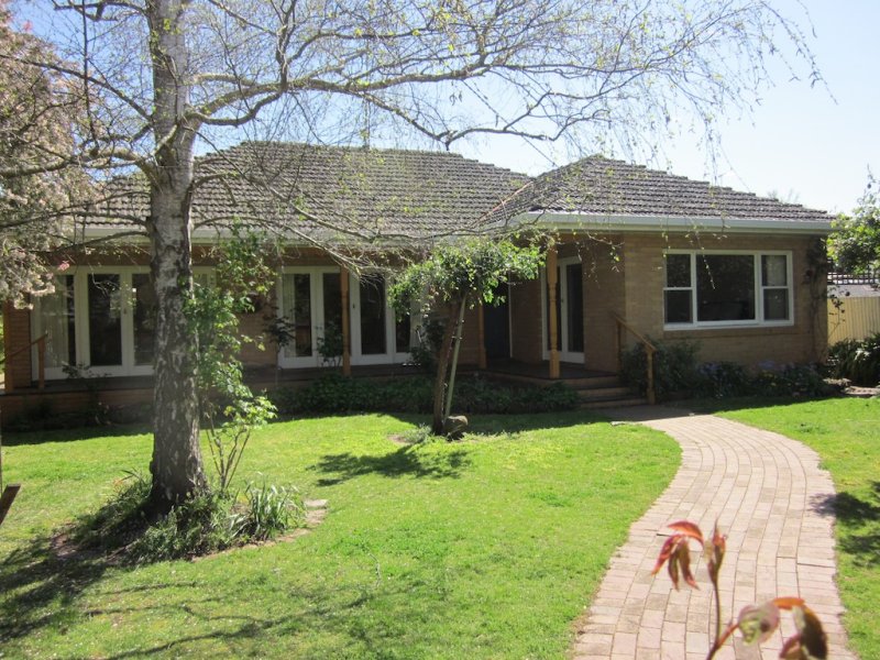 33 Skene Street, Hamilton, VIC 3300 - realestate.com.au