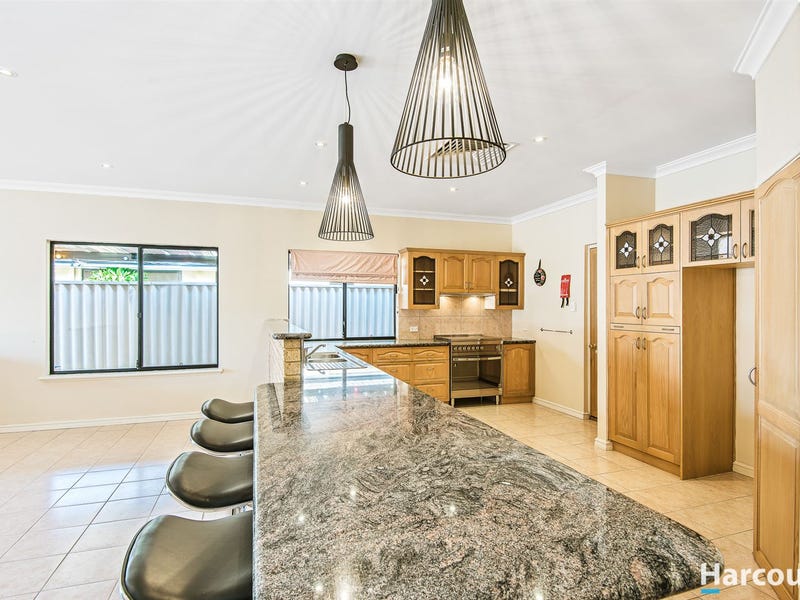 7 Gutha Retreat, Hocking, WA 6065 - Property Details