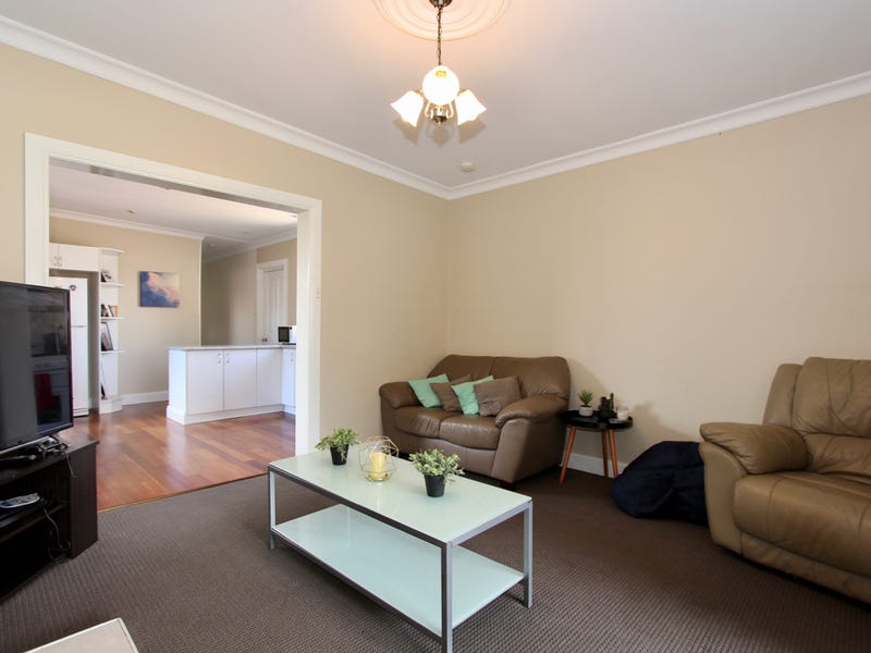 18 Cross Street, Bathurst, NSW 2795 - realestate.com.au