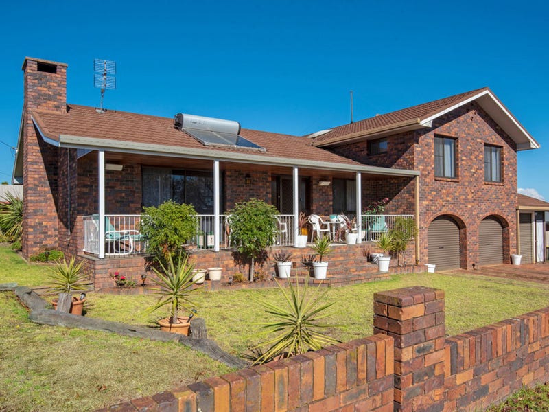 417 Hume Street, Kearneys Spring, QLD 4350 - realestate.com.au