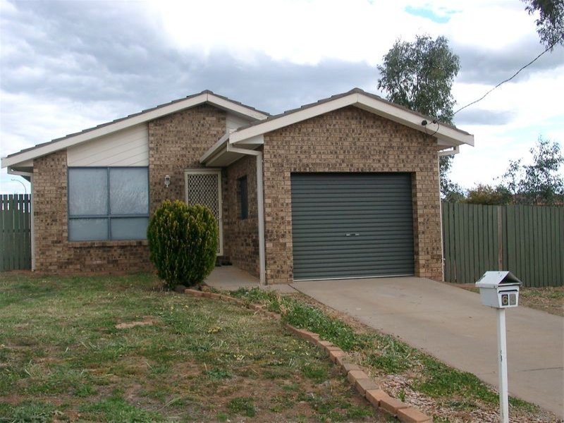 63 Medlyn Street, Parkes, NSW 2870 - Property Details