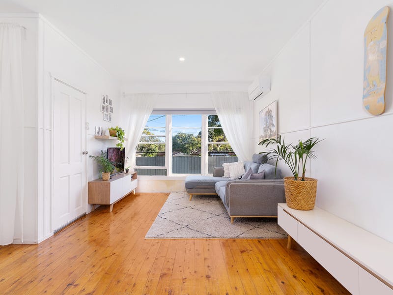 1 Ronald Avenue, Narraweena, NSW 2099 - Property Details