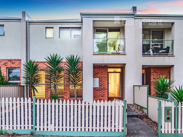 16 Appletree Grove, Cairnlea, Vic 3023 - Property Details