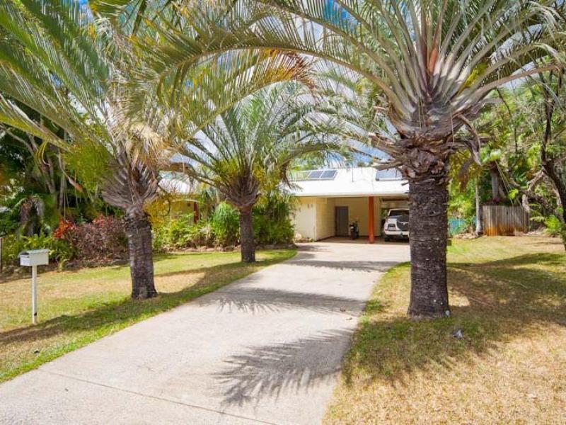 9 Damson Drive, Redlynch, Qld 4870 - Property Details
