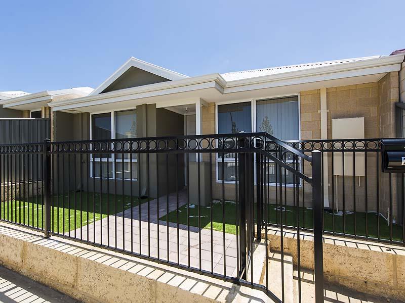 30 Ryhill Cres, Wellard, WA 6170 - realestate.com.au