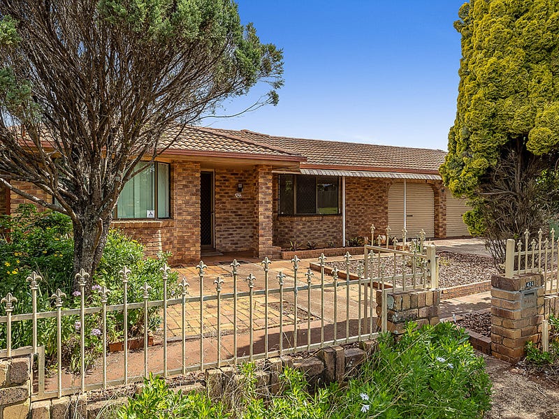 424 Stenner Street, Kearneys Spring, QLD 4350 - realestate.com.au