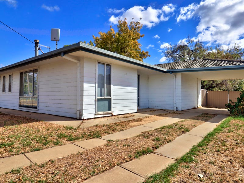 91 Decimus Street, Deniliquin, NSW 2710 - House for Rent - realestate ...