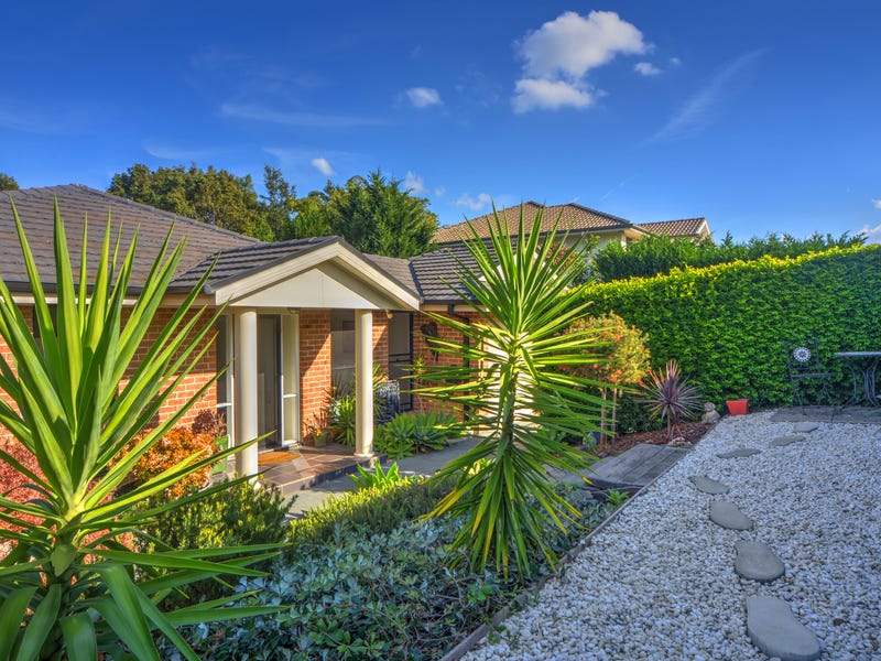 8 Jade Place, Meroo Meadow, NSW 2540 - realestate.com.au