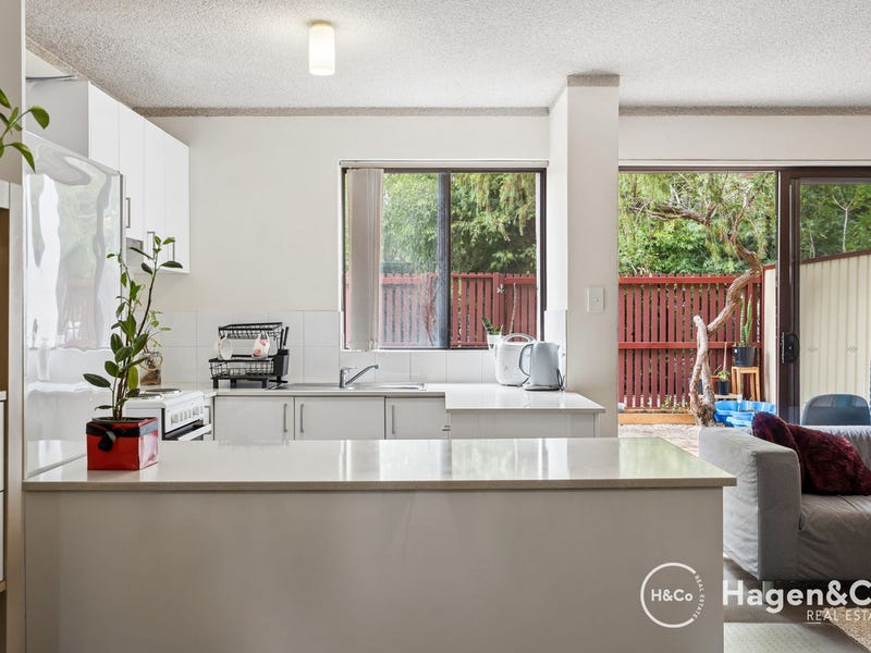 23/33 Farina Drive, Yokine, WA 6060 - Townhouse for Sale - realestate ...