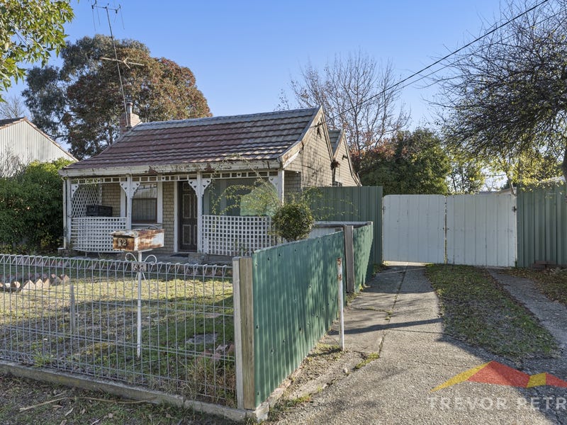 32 Charlotte Street, Sebastopol, Vic 3356 - Property Details