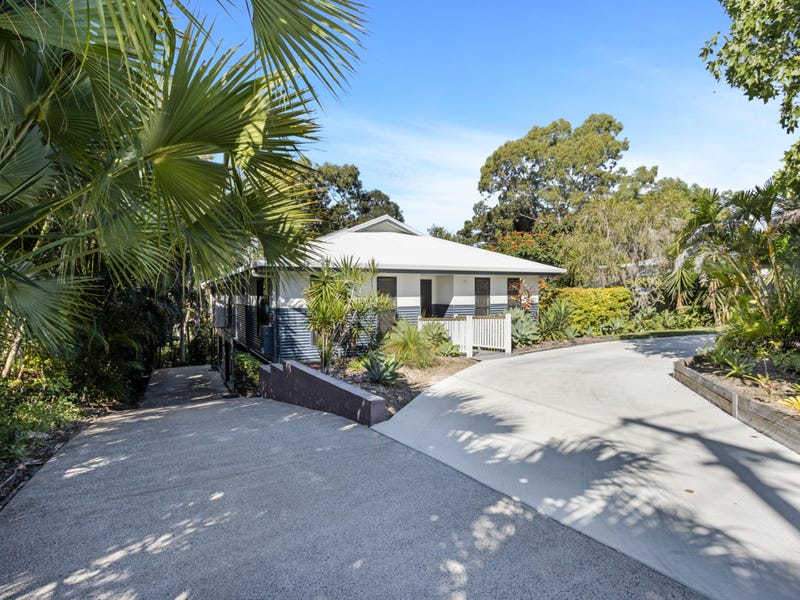 10 Barry Street, Torquay, Qld 4655 - Property Details