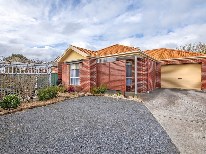 21 Domain Gardens, Sebastopol, Vic 3356 - Property Details