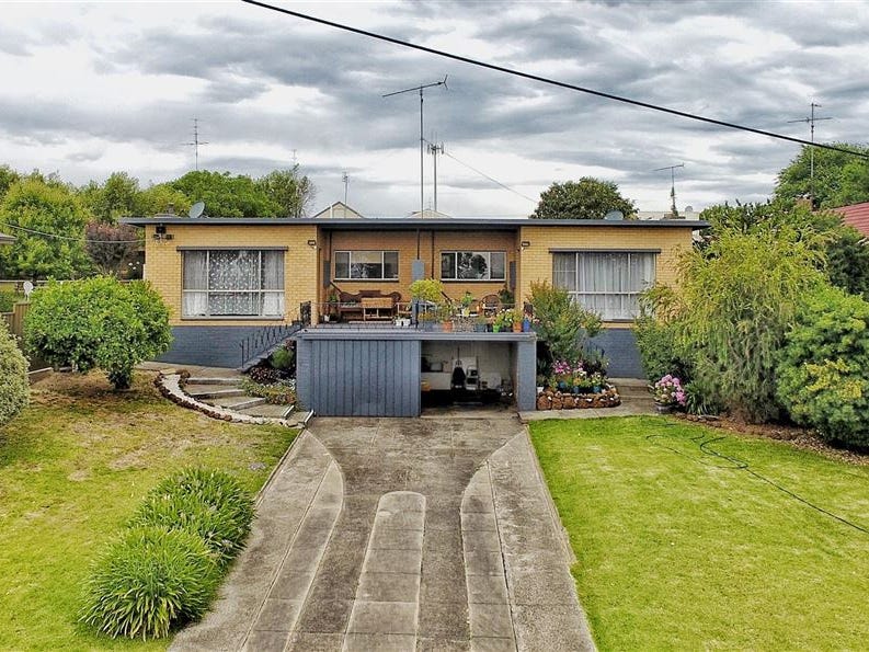 61A & 61B Lake St, Edenhope, Vic 3318 - Property Details