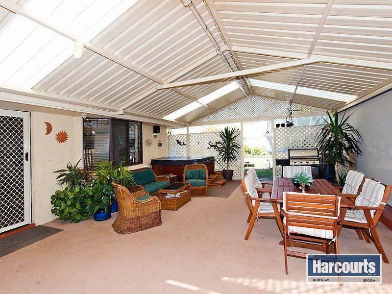 8 Mandoo Road, Shoalwater, WA 6169 - Property Details