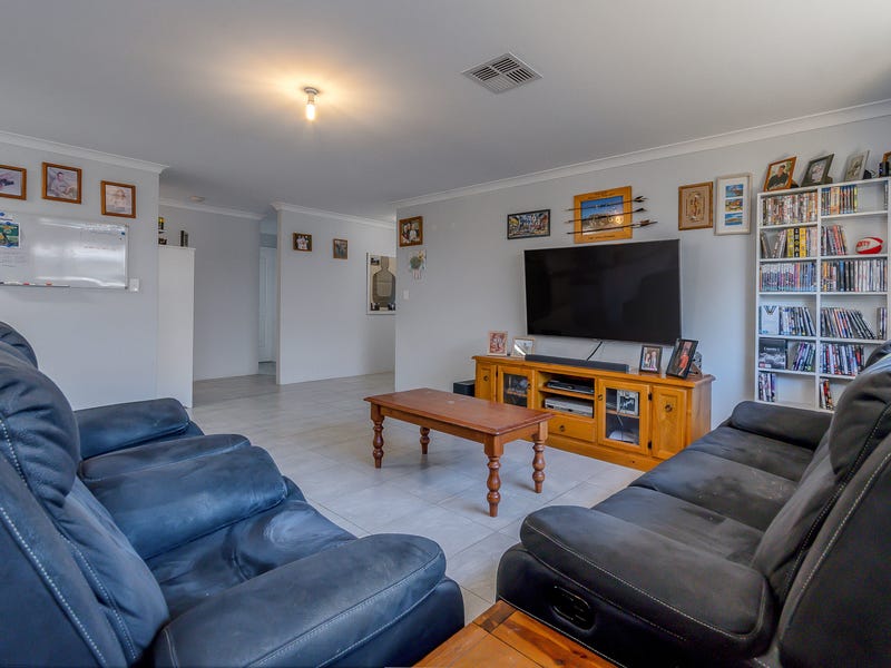 8 Rickett Street, Haynes, WA 6112 - Property Details