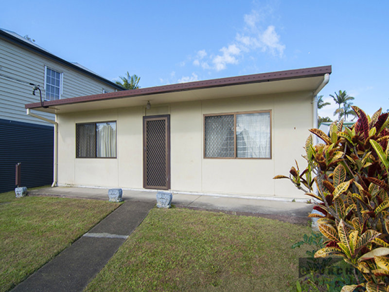 104 Kitchener Road, Kedron, Qld 4031 - Property Details