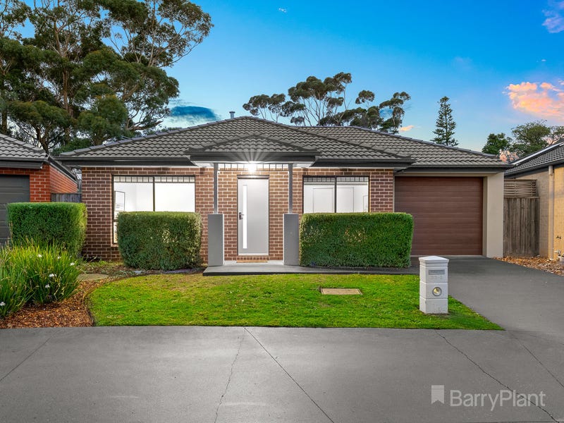 30/3 Manor View, Pakenham, Vic 3810 - Property Details