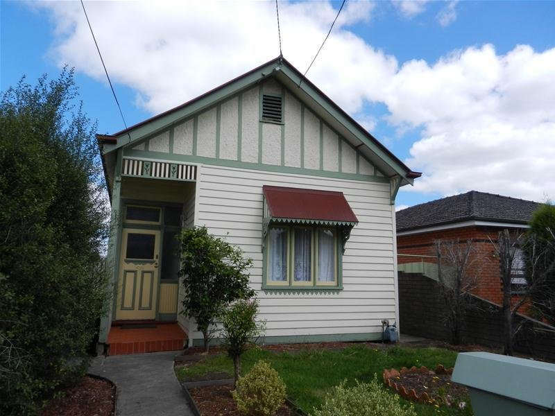 11 Compton Street, Reservoir, VIC 3073 - realestate.com.au
