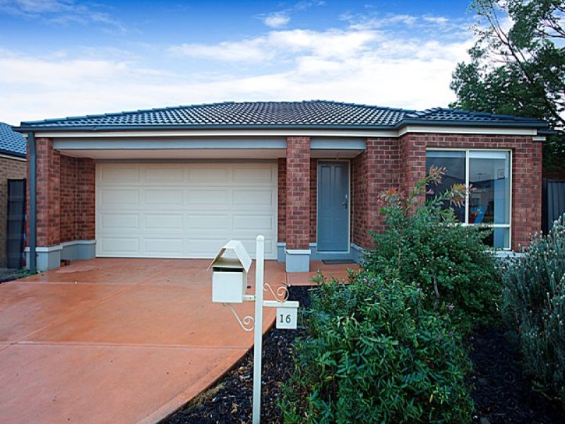 16 Dexter Grove, Point Cook, VIC 3030 - realestate.com.au