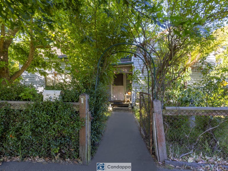 1 Grant Street, Drouin, Vic 3818 - Property Details