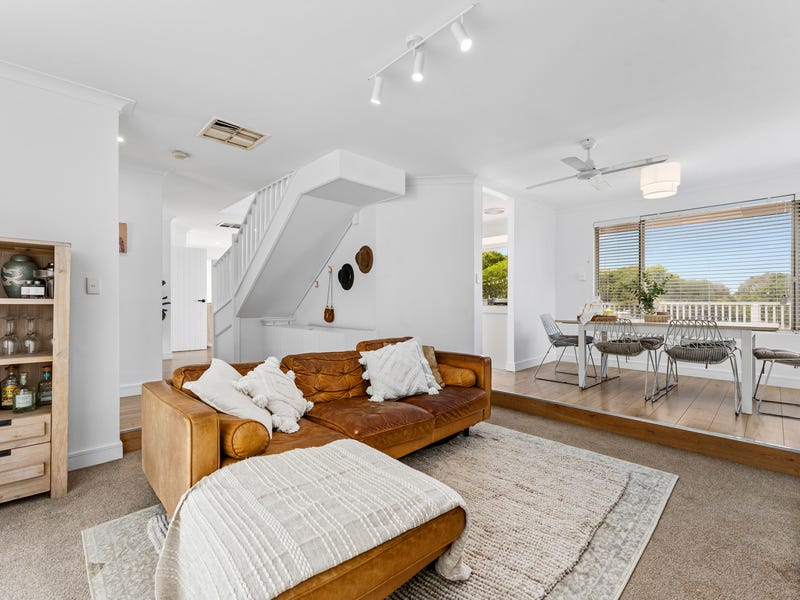 16 Waring Way, Kardinya, WA 6163 - Property Details