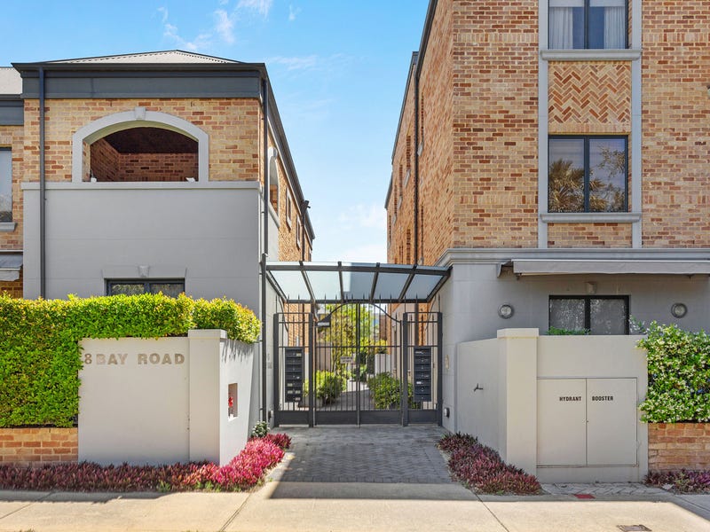 Real Estate & Property for Sale in Mount Claremont, WA 6010 (+3 ...