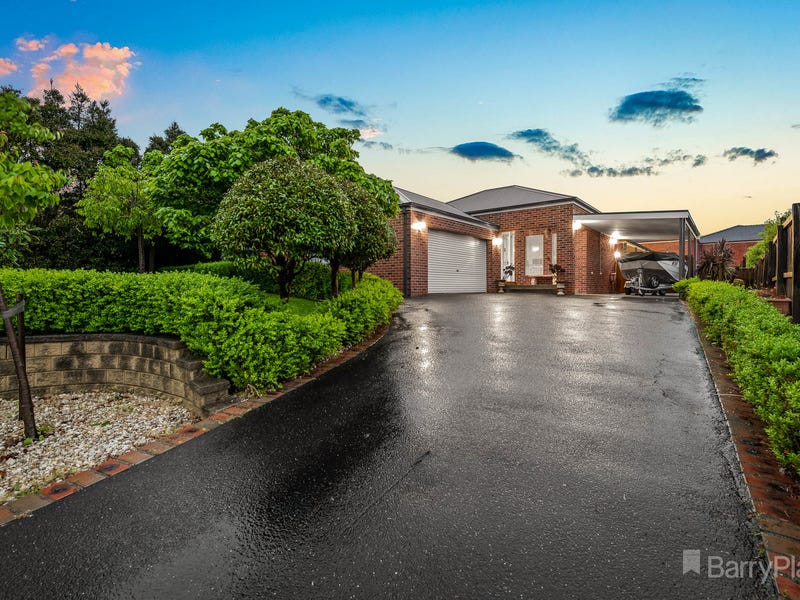 8 Robin Rise, Beaconsfield, Vic 3807 - Property Details