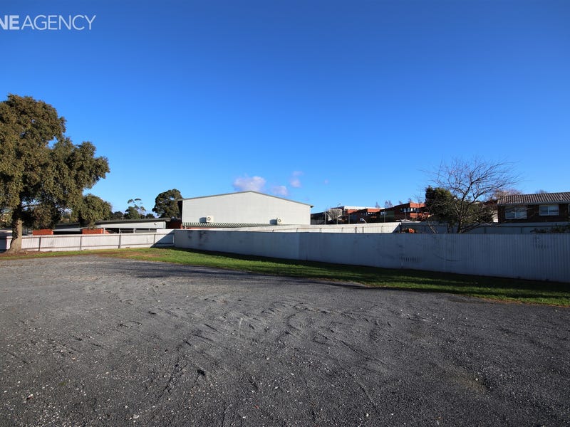 8 Middle Road, Devonport, TAS 7310 - realestate.com.au