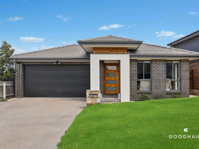 13 Alan Watt Crescent, Casey, ACT 2913 - Property Details