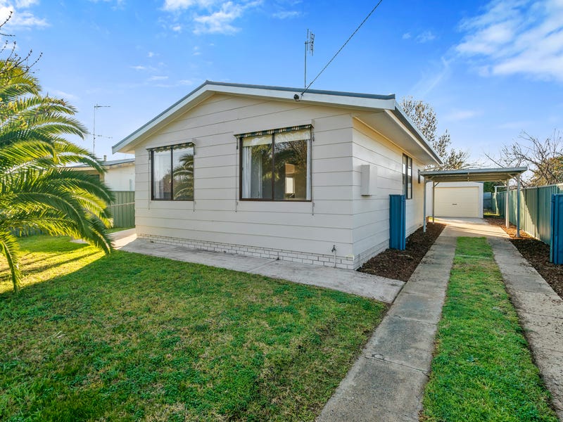 43 Walter Street, Finley, NSW 2713 - Property Details