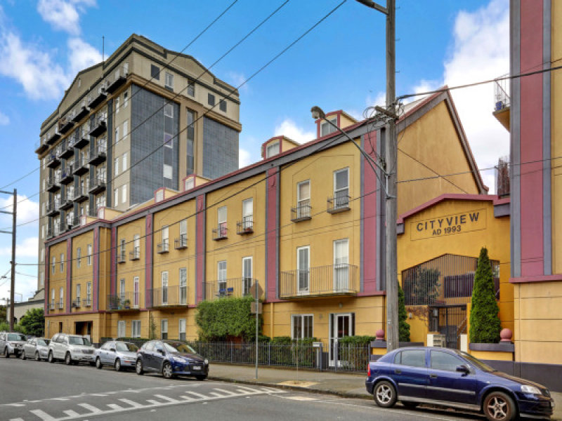 32 Miles Street, Southbank, Vic 3006 - Property Details