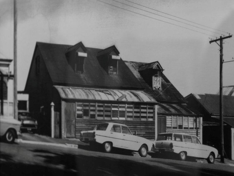 8 Victoria Street, Spring Hill, QLD 4000 - realestate.com.au