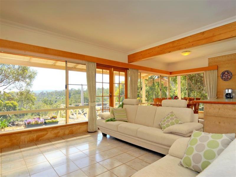 8 Hillway, Swan View, WA 6056 - realestate.com.au