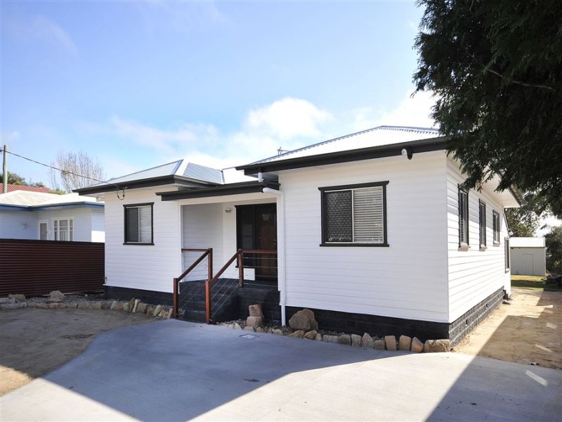 11 Buckland Street, Harristown, Qld 4350 - Property Details