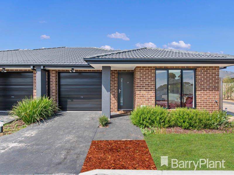 13 Toohey Close, Melton South, VIC 3338 - realestate.com.au