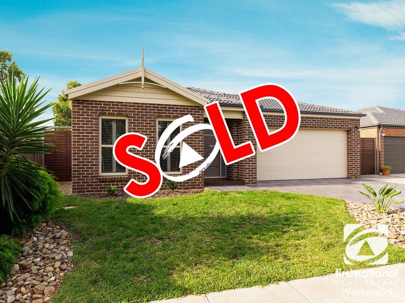 3 Mayesbrook Road, Manor Lakes, VIC 3024 - realestate.com.au