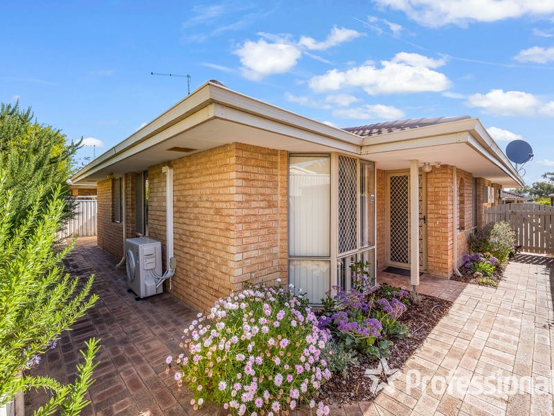 33/15 Mereworth Way, Marangaroo, WA 6064 - Property Details