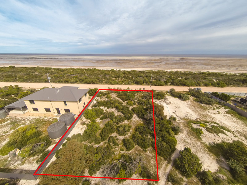 31 The Esplanade, Thompson Beach, SA 5501 - realestate.com.au