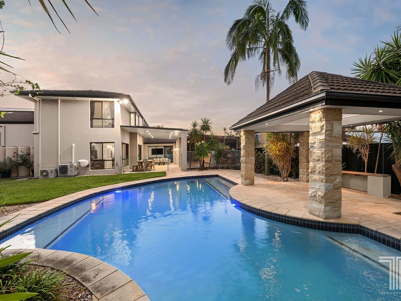 24 Juniper Place, Carindale, Qld 4152 - Property Details