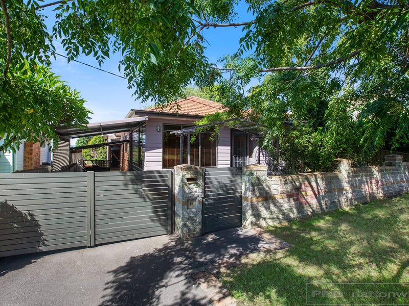 16 Dee Street, Rutherford, NSW 2320 - Property Details