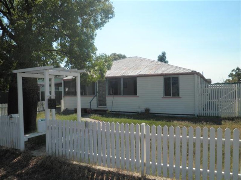 32 Soutter Street, Roma, Qld 4455 - Property Details