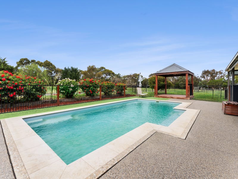 25 Billabong Drive, Monegeetta, Vic 3433 - Property Details