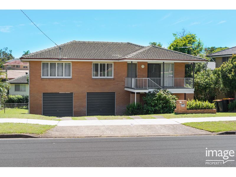 94 Niven Street, Stafford Heights, QLD 4053 - realestate.com.au