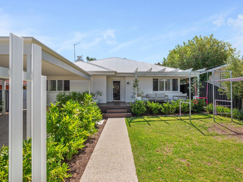 14 Coleman Crescent, Melville, WA 6156 - Property Details