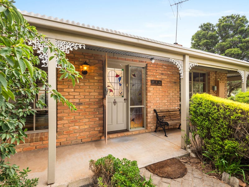 1 Lyall Drive, Werribee, Vic 3030 - Property Details