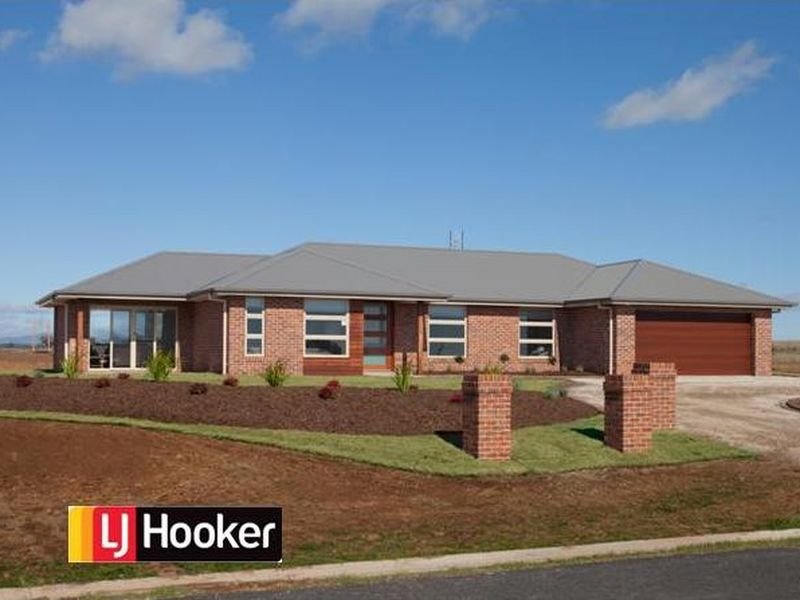 9 Rodeo Drive -The Trails, Tamworth, NSW 2340 - Property Details