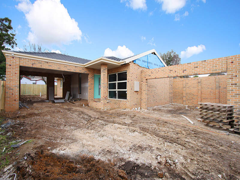 2/5 Redpath Crescent, Springvale, Vic 3171 - Property Details