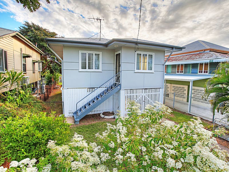 20 Railway Avenue, Railway Estate, QLD 4810 - realestate.com.au