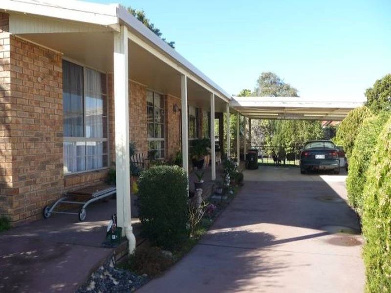 1 Doyle Court, Lakes Entrance, VIC 3909 - realestate.com.au